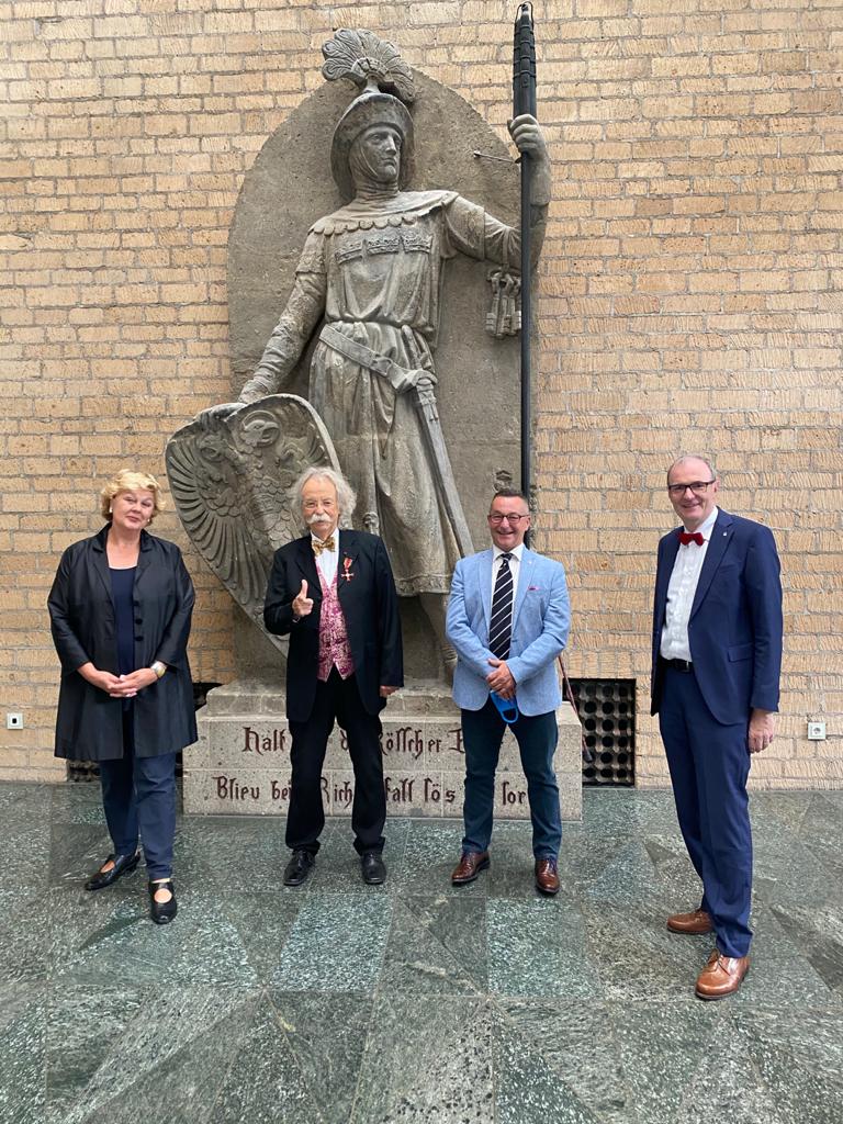 Köln Esch Verleihung des Bundesverdienstkreuzes an Jean Pütz - Köln Esch